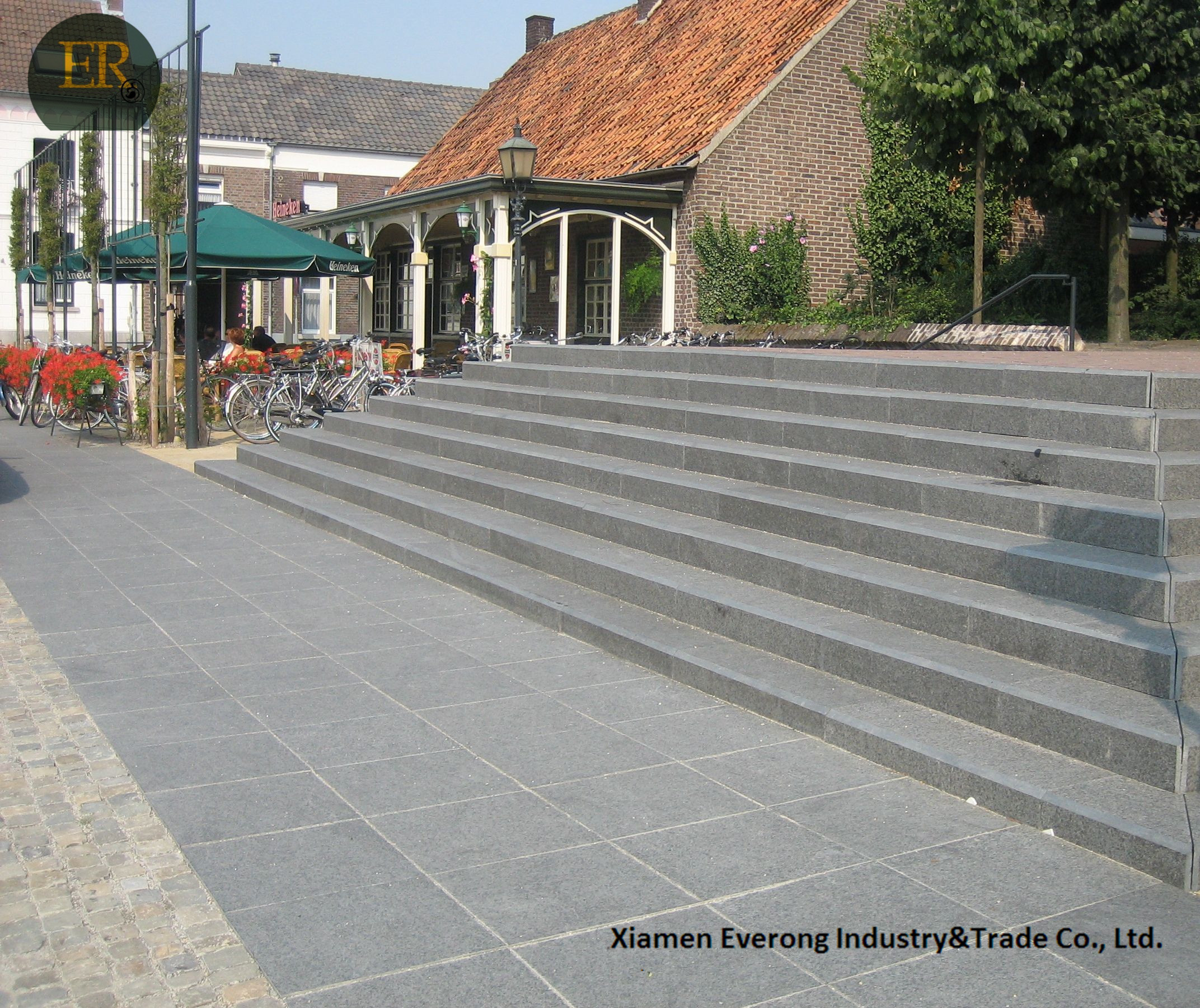 outdoor basalt steps | Everong